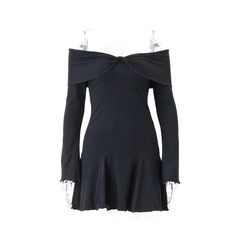 All-Black Outfit Ideas to Spook Up Your Wardrobe – THE YESSTYLIST