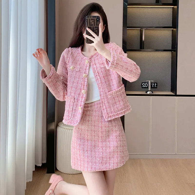 Elegant Outfit Ideas from Netflix K-Drama QUEEN OF TEARS – THE YESSTYLIST
